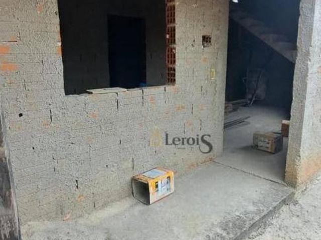 OPORTUNIDADE – IMÓVEL EM CONSTRUÇÃO COM AMPLO TERRENO