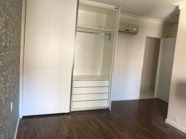 Oportunidade imperdível: Apartamento de luxo na Vila Olímpia, São Paulo SP, com 3 suítes e 140m²!