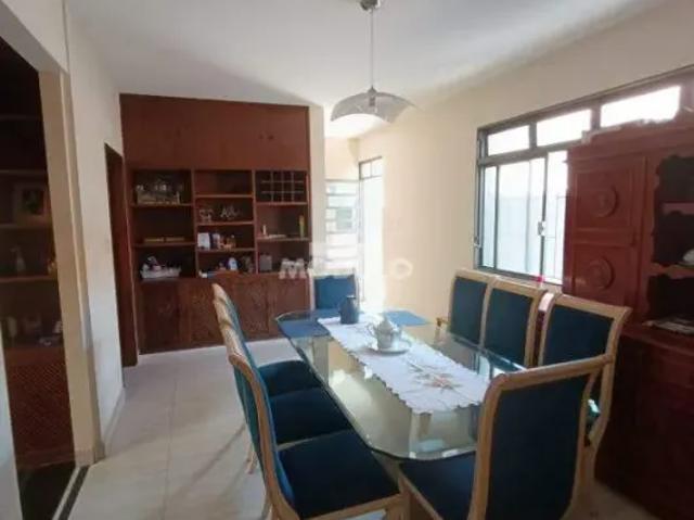 Oportunidade Imperdível: Linda Casa à Venda no Bairro Aparecida!