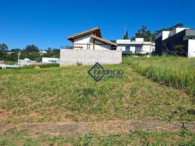 OPORTUNIDADE IMPERDÍVEL – TERRENO PLANO EM LOCALIZAÇÃO PRIVILEGIADA