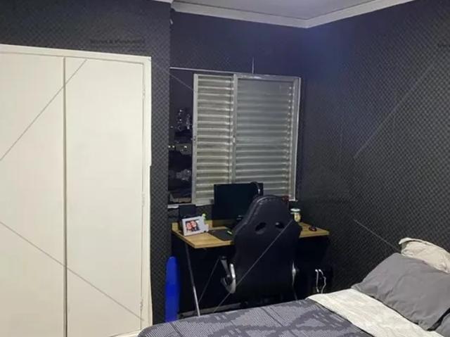 Oportunidade imperdível! Apartamento à venda com 2 quartos, 2 salas, 1 banheiro e 58,00 m2 de área