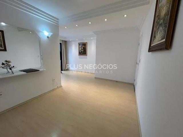 Oportunidade Imperdível Apartamento com 3 Dormitórios e Varanda à Venda!