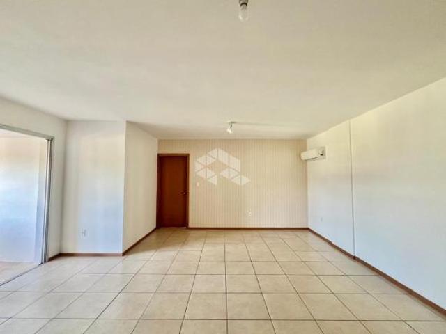 OPORTUNIDADE IMPERDÍVEL APARTAMENTO ESPAÇOSO NO CENTRO!