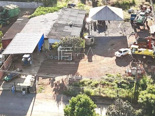 OPORTUNIDADE IMPERDÍVEL! ÁREA À VENDA COM ÓTIMA LOCALIZAÇÃO