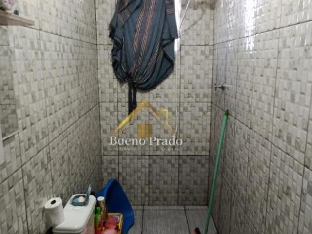 Oportunidade imperdível casa a venda com garagem no centro de Juquitiba!