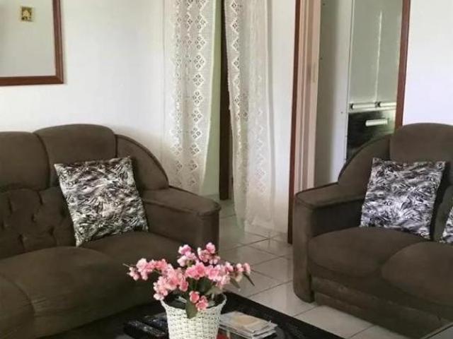 Oportunidade imperdível! Casa à venda em Cananéia SP, 2 quartos, 2 salas, 1 banheiro, 2 vagas de gar