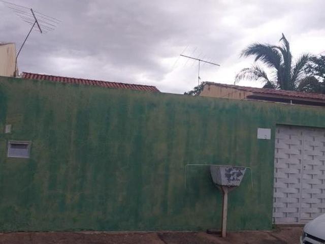 Oportunidade imperdível: Casa à venda em Cuiabá MT, Jardim Universitário 3 quartos, 1 sala, 5 vaga