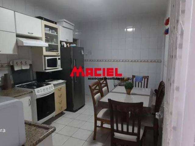 OPORTUNIDADE IMPERDÍVEL ? CASA À VENDA NO BOSQUE DOS IPÊS