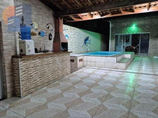OPORTUNIDADE IMPERDÍVEL! CASA COM PISCINA E CHURRASQUEIRA – PERFEITA PARA VOCÊ E SUA FAMÍLIA!