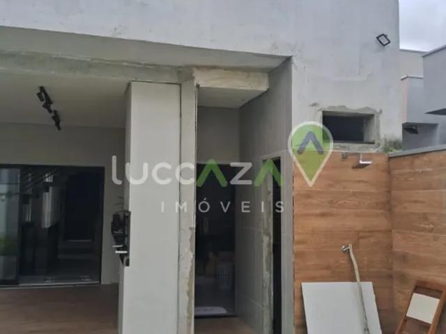 Oportunidade Imperdível: Casa em Condomínio à Venda em Jacareí SP, 3 quartos, 2 suítes, 185m² no Jar