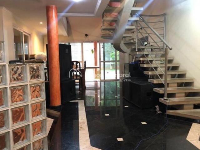 Oportunidade Imperdível: Casa Espetacular em Condomínio de Valinhos!