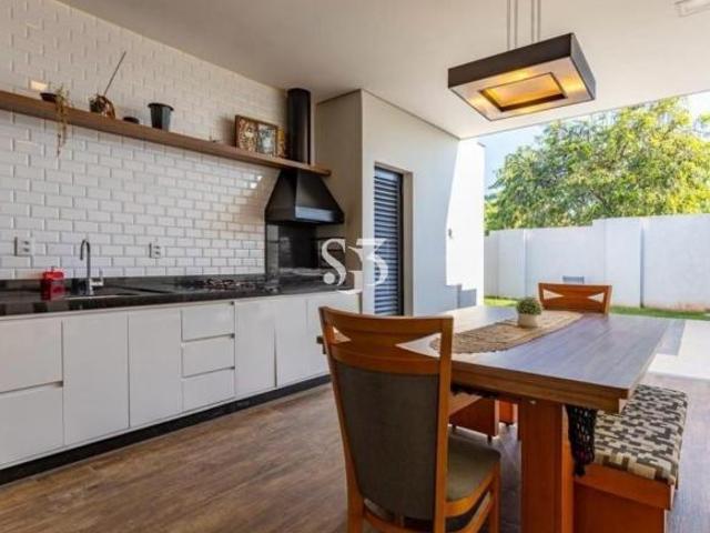 Oportunidade Imperdível: Casa térrea com 3 suítes à venda no Swiss Park Campinas! Modernidade e Co