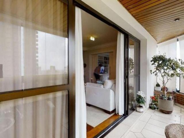 Oportunidade Imperdível de Apartamento à Venda no Morumbi, São Paulo SP: 3 Quartos, 2 Suítes, 4 Banh