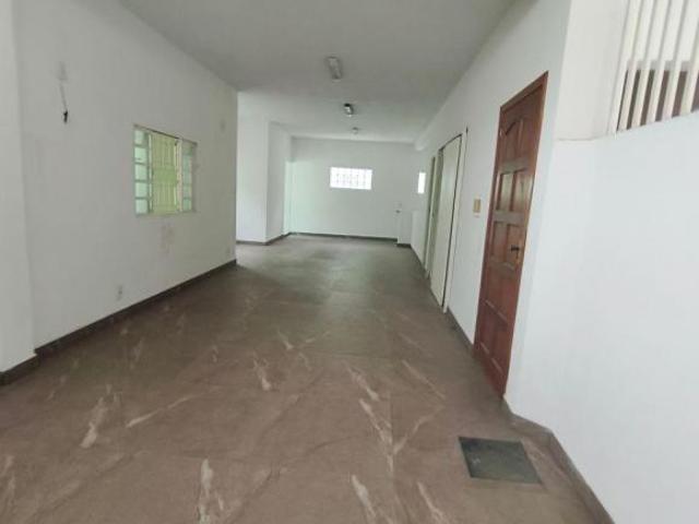 OPORTUNIDADE IMPERDÍVEL – DUAS CASAS + SALÃO COMERCIAL, Vila Popular – Várzea Paulista/SP