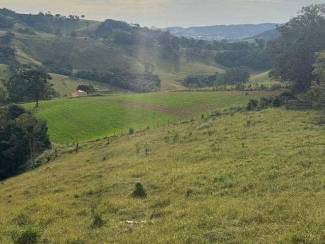 OPORTUNIDADE IMPERDÍVEL EM BUENO BRANDÃO/MG