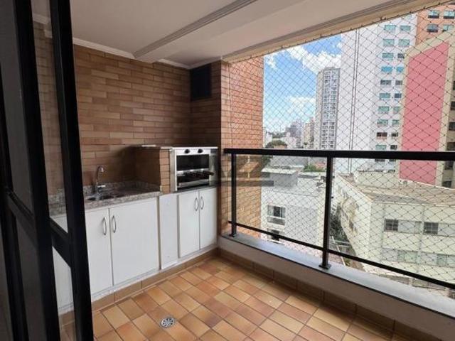 Oportunidade Imperdível na Vila Itapura Apartamento Reformado com Suíte, Sacada com Churrasqueira