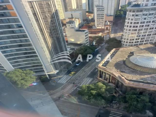 Oportunidade imperdível na av. Rio branco, coração do centro do rio! Sala comercial em perfeito esta