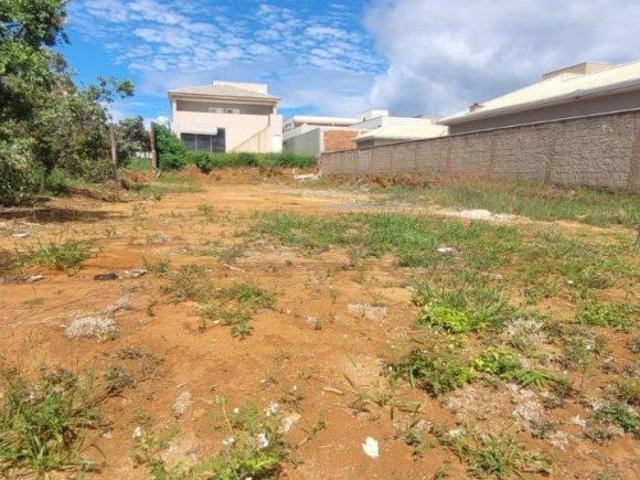 Oportunidade imperdível para morar com conforto e praticidade no Condomínio Alto da Boa Vista