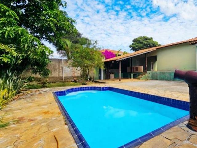 OPORTUNIDADE IMPERDÍVEL PROPRIETÁRIA VENDE CASA GRANDE POTENCIAL PARA REFORMA! RUA 8 VICENTE PIRES!