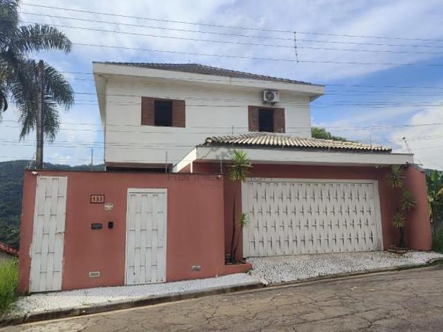 Oportunidade incrível! Casa a venda com vista para a represa de Mairiporã