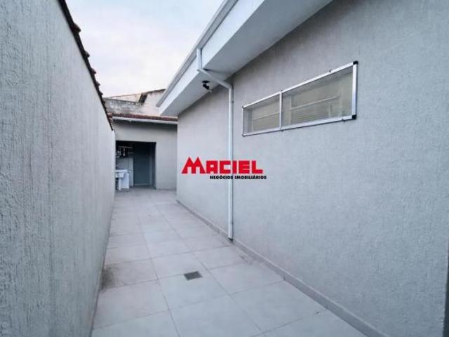 Oportunidade Incrível no Jardim Santa Maria: Casa Térrea + Edícula Completa!
