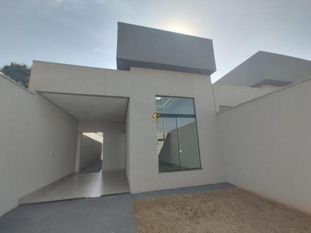 Oportunidade Incrível no Papillon Park! Casa Térrea com Suíte, Porcelanato e Acabamento Premium por
