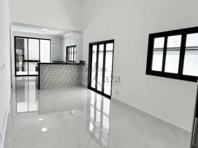 Oportunidade Jardim Panorama Residencial Fogaça 3 Dormitórios 1 Suíte 137m²