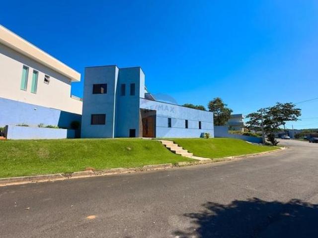 Oportunidade: O refúgio que você sempre sonhou no Lagos de Jarinu!