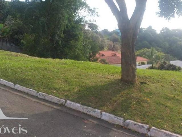 OPORTUNIDADE LOTE 611M2, VISTA PRA MATA, ÓTIMO CONDOMÍNIO COM MUITO LAZER