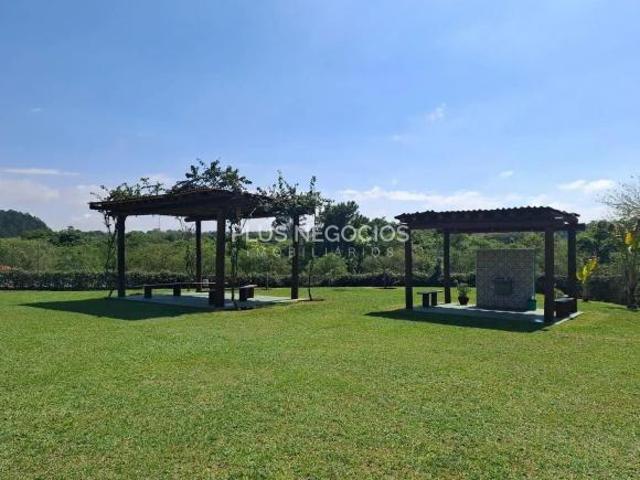 Oportunidade lote 1.000 m² no Condomínio Saint Charbel Araçoiaba da Serra/SP