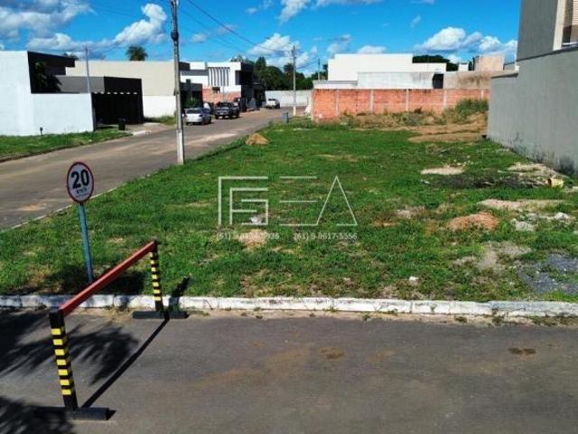 OPORTUNIDADE! LOTE DE ESQUINA EM CONDOMÍNIO FECHADO DISPONÍVEL PARA VENDA
