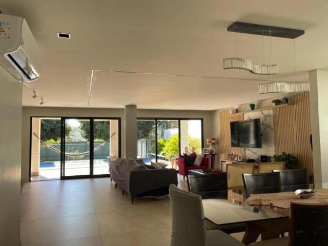 OPORTUNIDADE! LINDA/TÉRREA/4 STES/REFORMADA/AC AP NOROESTE
