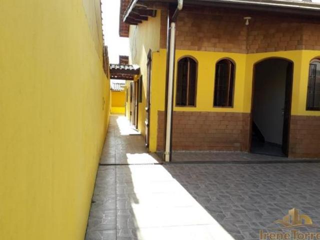 OPORTUNIDADE LINDA CASA COM 03 DORMITÓRIOS NO ITAGUÁ POR R$640.000,00