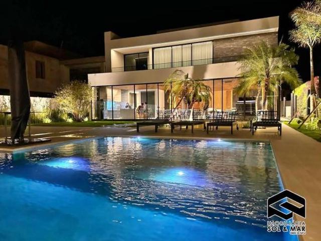OPORTUNIDADE! LINDA CASA COM 07 SUÍTES, 1000M², LOCALIZAÇÃO PRIVILEGIADA