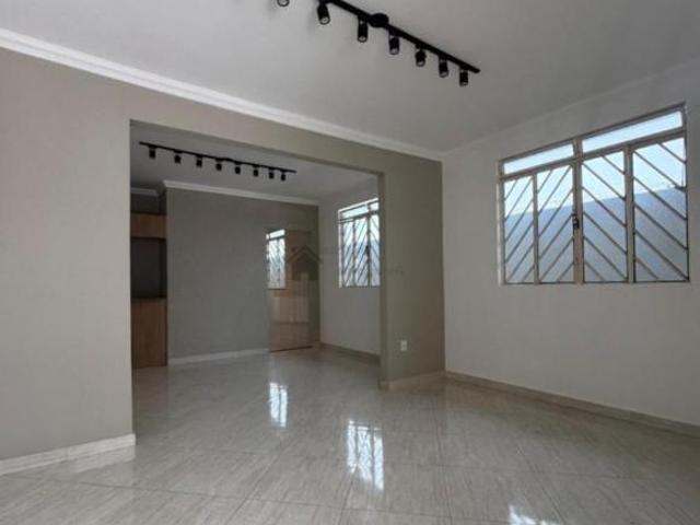 OPORTUNIDADE! LINDA CASA EM Ã?TIMA LOCALIZAÃ?Ã?O NO BAIRRO ITACOLOMI EM BETIM, 4 QUARTOS, 1 SUITE