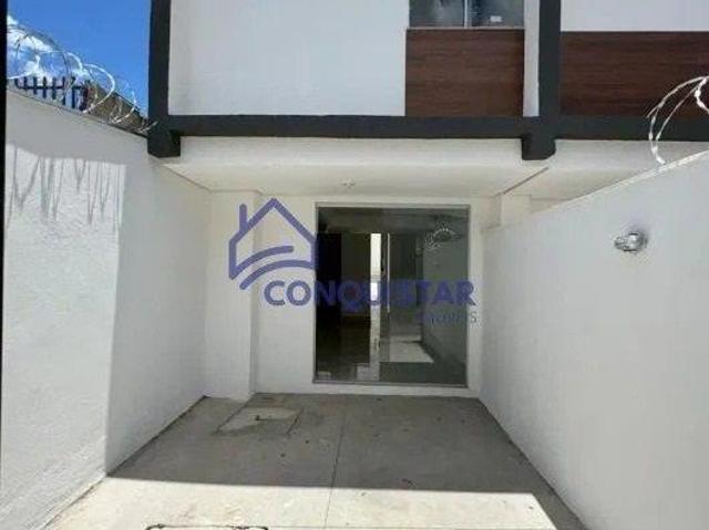 Oportunidade, linda casa geminada no Bairro Piratininga!