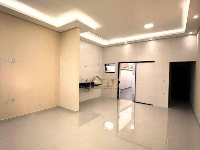 OPORTUNIDADE! LINDA CASA MODERNA RECÉM CONSTRUÍDA
