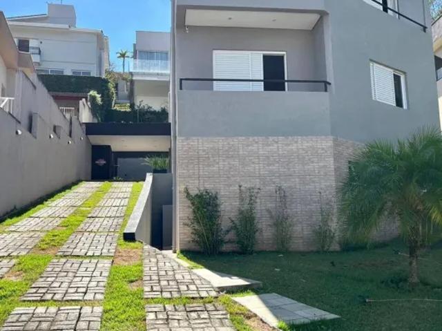 Oportunidade: Linda Casa no Parque Sinai em Santana de Parnaíba