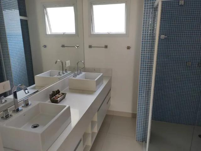 Oportunidade no coração de alphaville maravilhosa mansão. 4 suites X 610 metros. Mobiliada