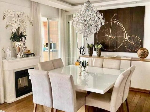 Oportunidade no coração do Itaim, apartamento de altíssimo padrão com 157m², 3 suítes/Var. Gourmet/3