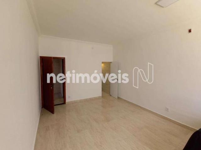 Oportunidade no Cachoeirinha – 02 Casas Reformadas Próximas ao Hospital BH