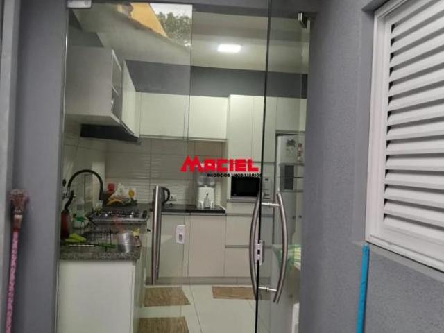 OPORTUNIDADE NO CAMPOS DE SÃO JOSÉ: CONFORTO, ESPAÇO E LOCALIZAÇÃO PRIVILEGIADA!