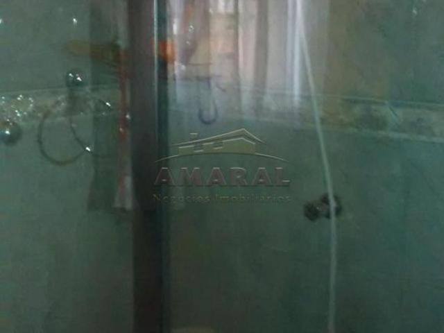 Oportunidade no Centro de Poá Casa Bem Localizada