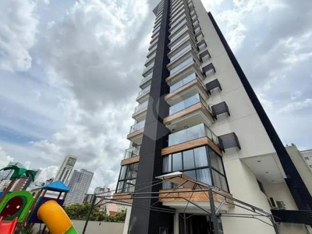 Oportunidade no Centro: Face Norte, Vista Livre e Lazer de Clube!