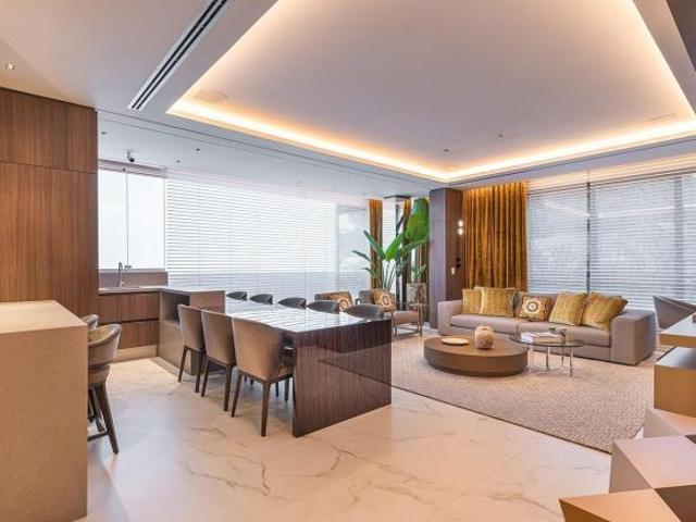 Oportunidade no apartamento ícone no com a melhor vista para barigui