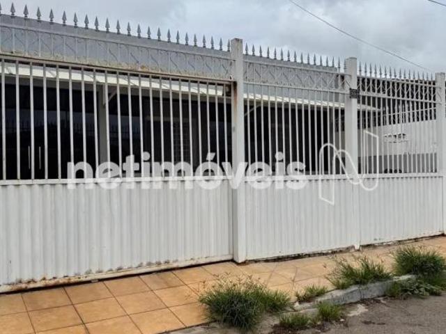 Oportunidade no Gama: casa ampla na Quadra 37 do Setor Leste