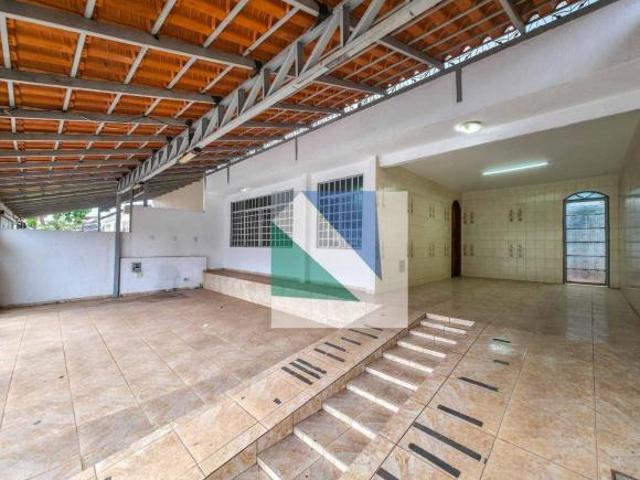 OPORTUNIDADE NO GUARÁ II Sobrado com Habite se na QE 24 – Espaço, Potencial e Documentação 100% OK!