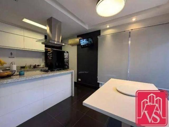 OPORTUNIDADE NO EMBARÉ, CASA TOTALMENTE REFORMADA E PRONTA PARA MORAR