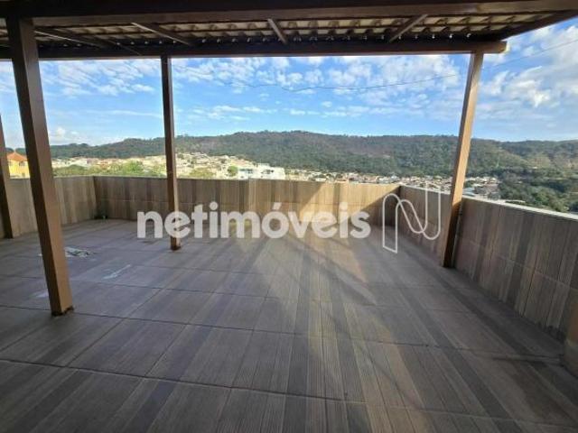 Oportunidade no Frimisa: Cobertura de 3 Quartos com Amplo Terraço e Vista Livre