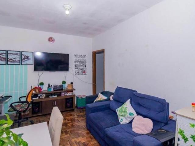 Oportunidade no Jardim Ipê Terreno com 5 casas construídas, ideal para renda ou famílias grandes